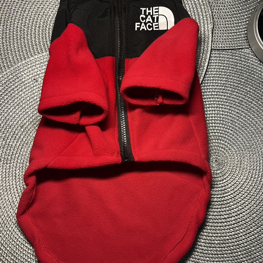 Одежда для собак и кошек