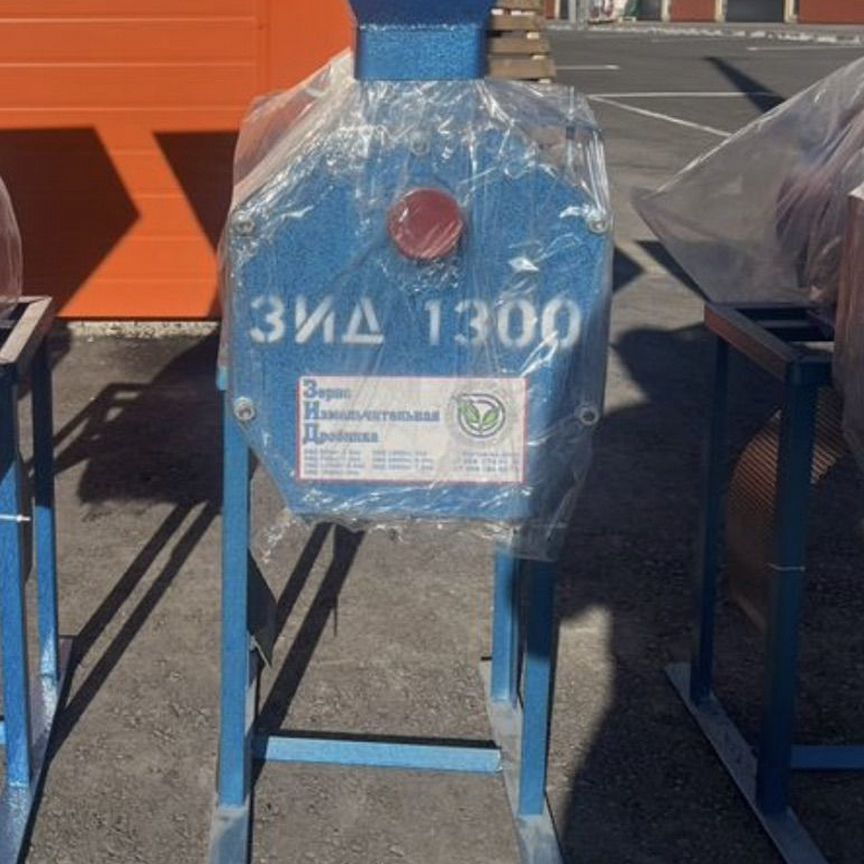 Крупорушка зернодробилка 1300 кг в час