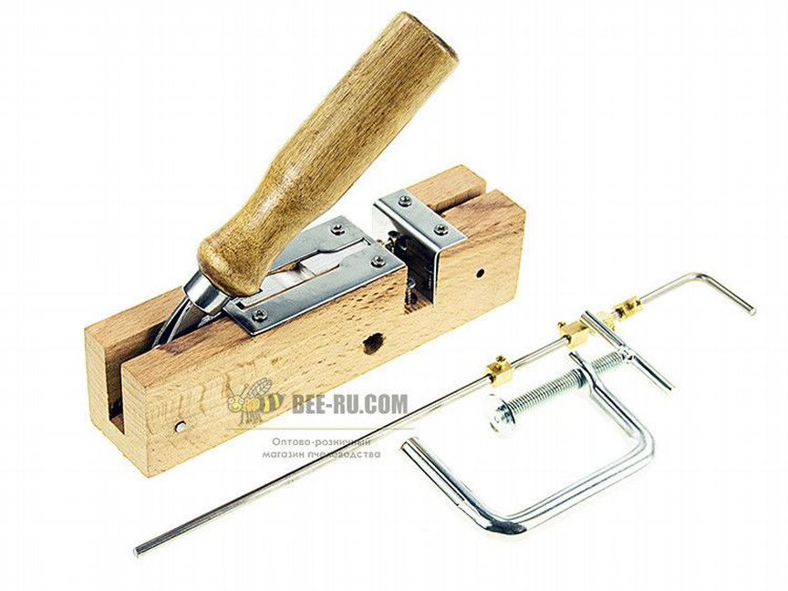 Дырокол с установкой втулки (деревянный)