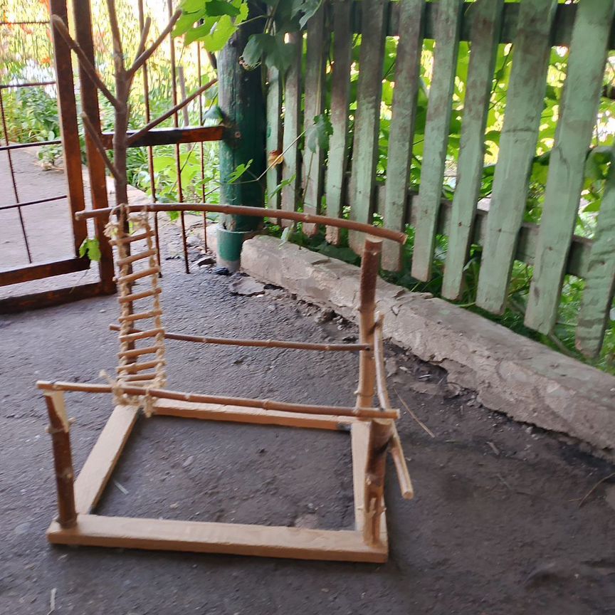 Стенд для попугаев