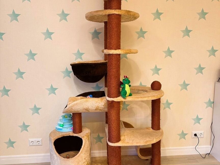 Шикарный игровой комплекс для кошек
