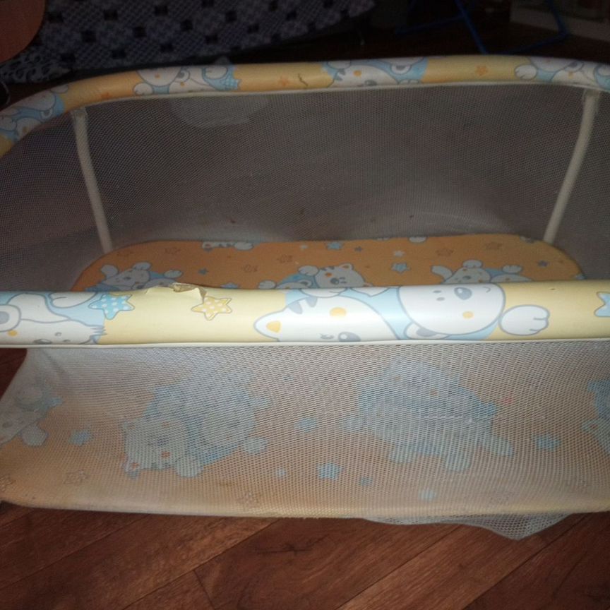 Продам манеж для щенят бу