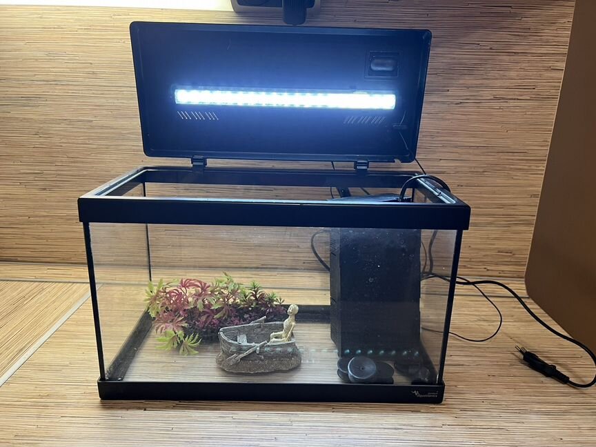 Аквариум aquatlantis 20 л со всем наполнением