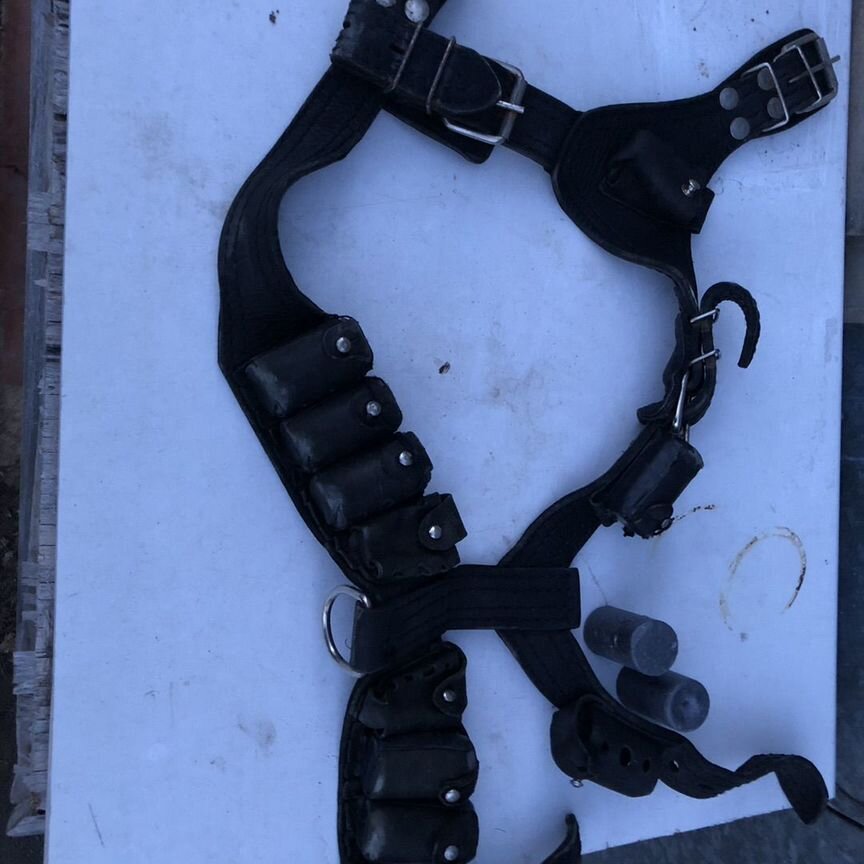 Кожаная шлейка для собак