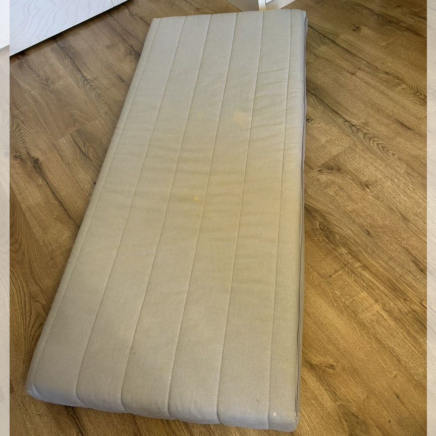 Лежанка для собак