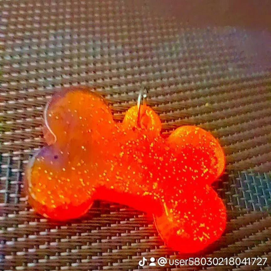 Адресники для собак из эпоксидной смолы