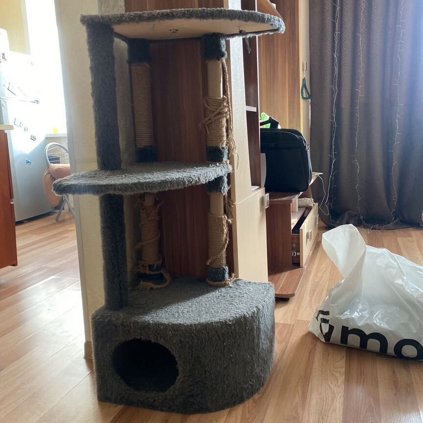 Когтеточка домик угловая
