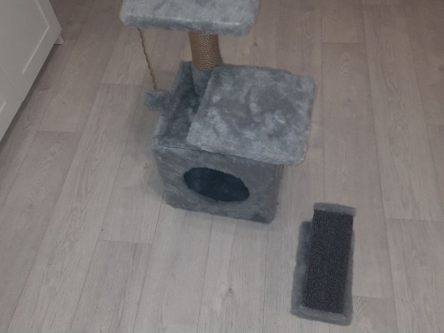 Домик для кошки с когтеточкой