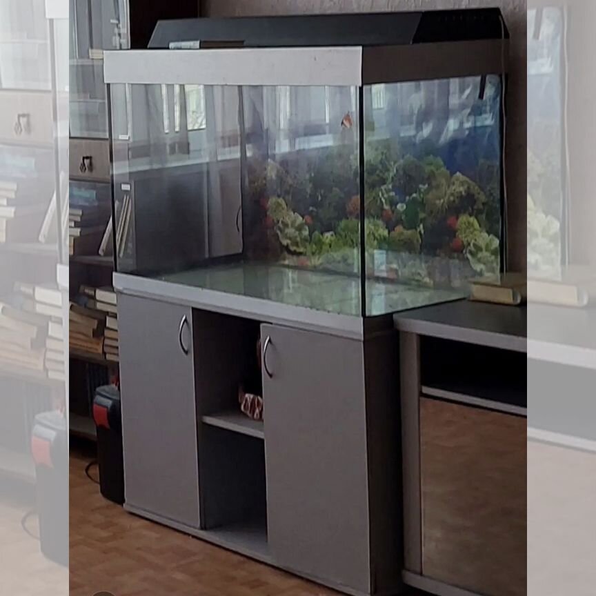 Аквариум с тумбой