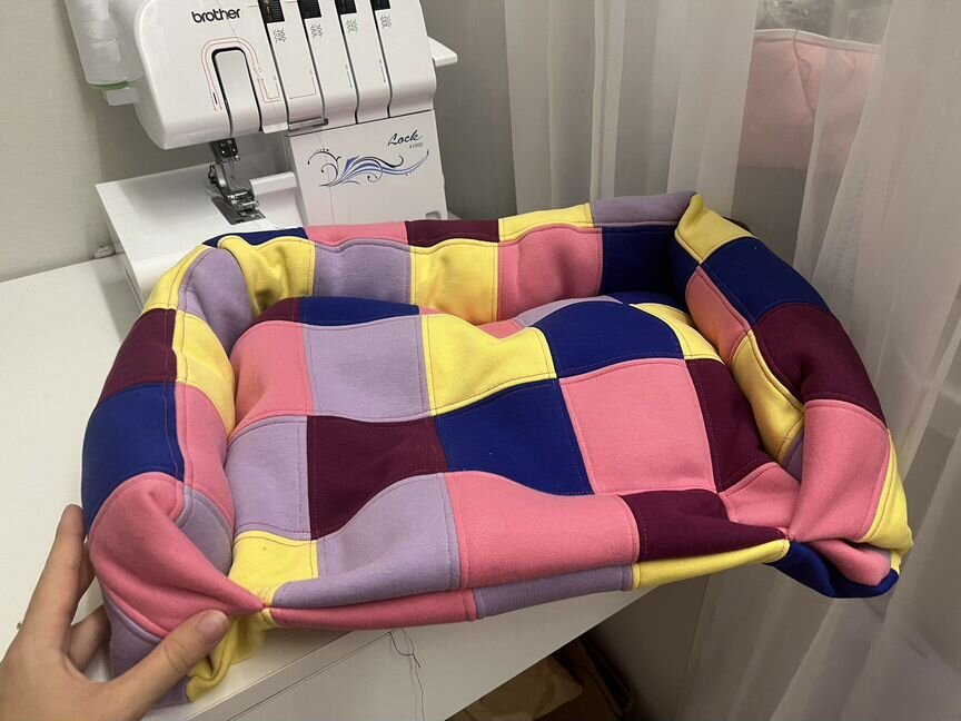 Лежанка для маленьких собак или кошек