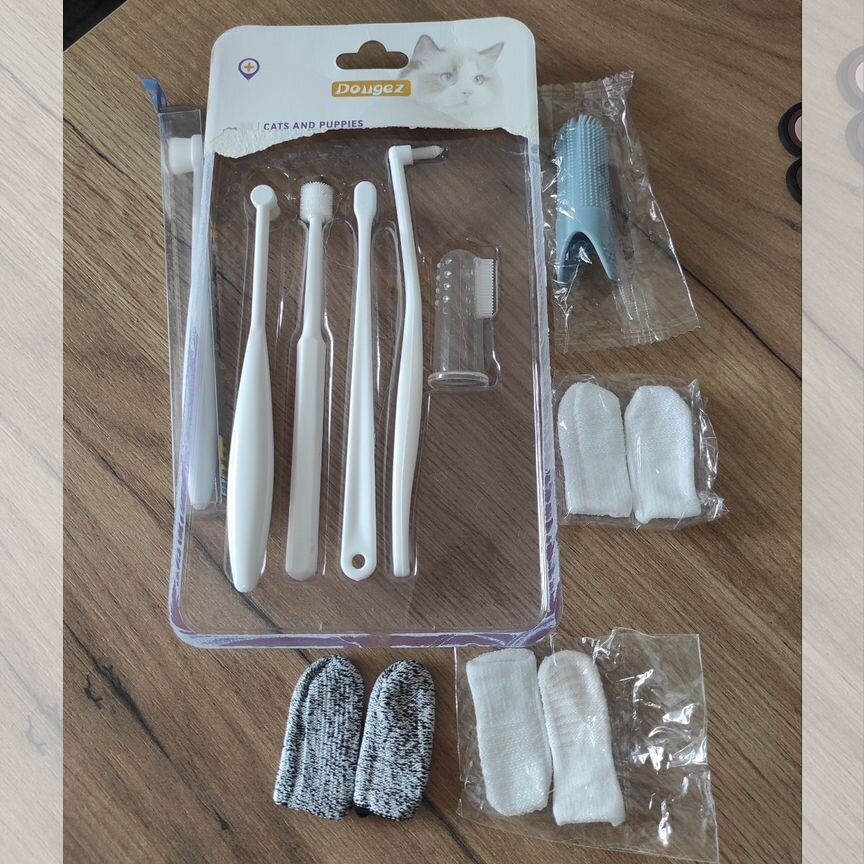 Зубные щётки и напальчники для животных(новые)