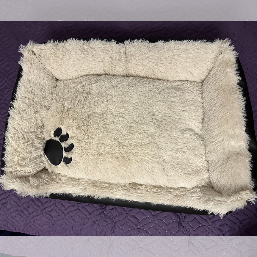 Лежанка для собак 70х50