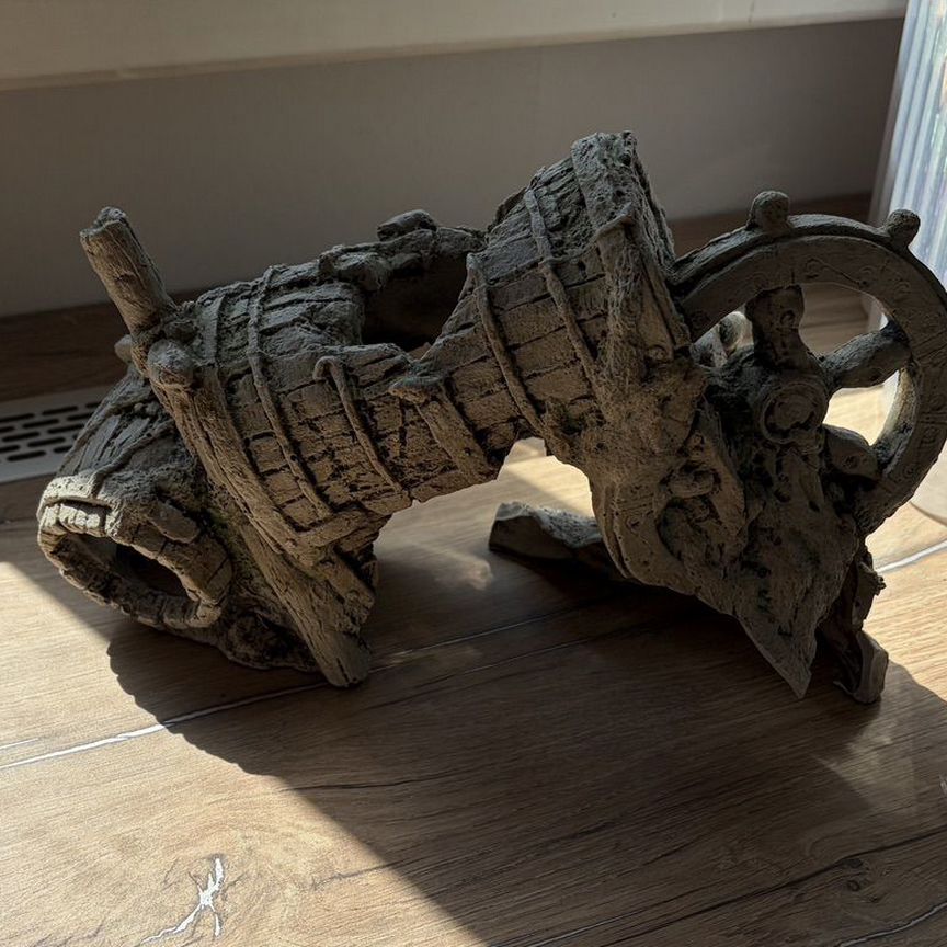 Грот в аквариум замок