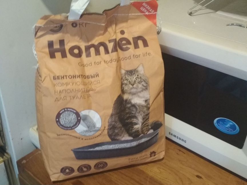 Комкующийся наполнитель