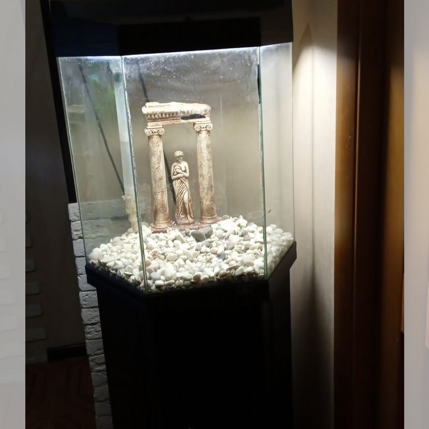 Аквариум с тумбой