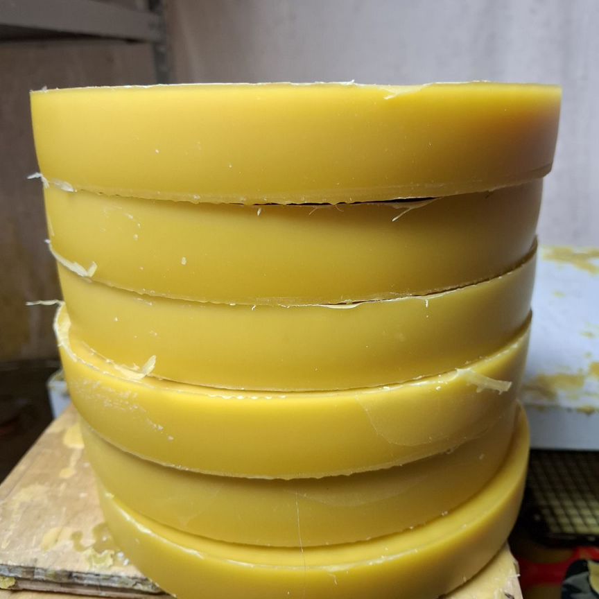 Воск пчелиный 1 кг