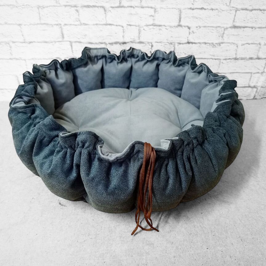 Лежанка для собак и кошек "Велюр 12"