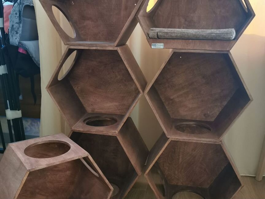 Полки соты для кошек