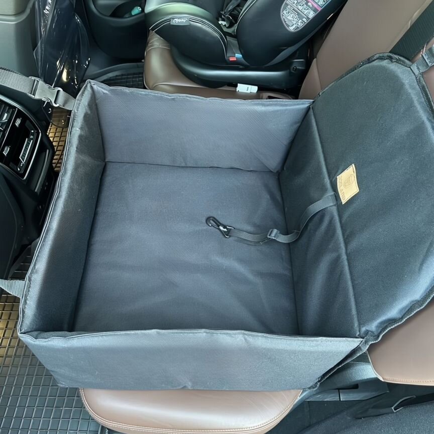 Автокресло для собак до 25 кг