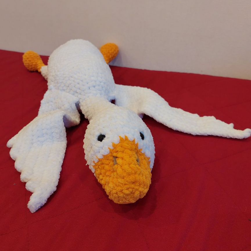 Гусь обнимусь