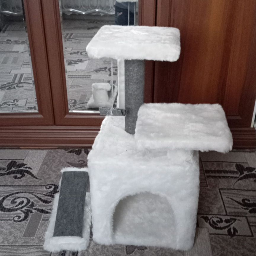 Домик для кошки с когтеточкой новый