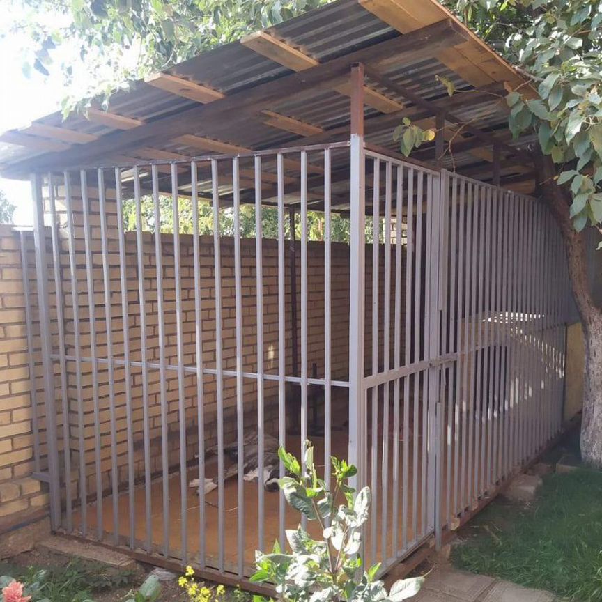 Вольеры и будки для собак на заказ