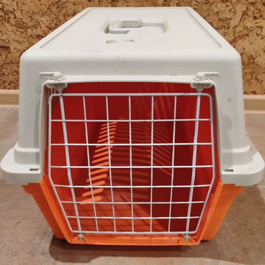 Переноска для кошек и собак