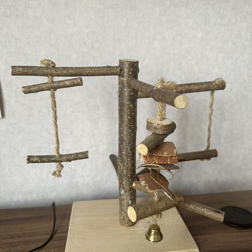 Стенд для попугая