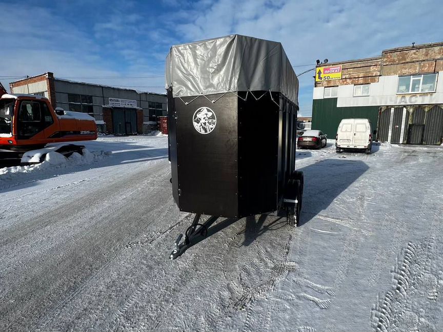 Прицеп коневозка