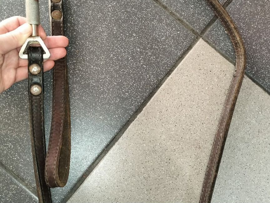 Поводок кожаный,шлейка на крупую собаку+поводок