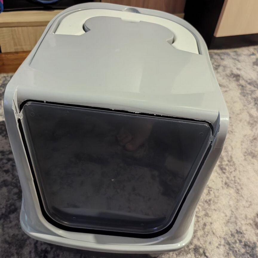 Закрытый лоток для кошек