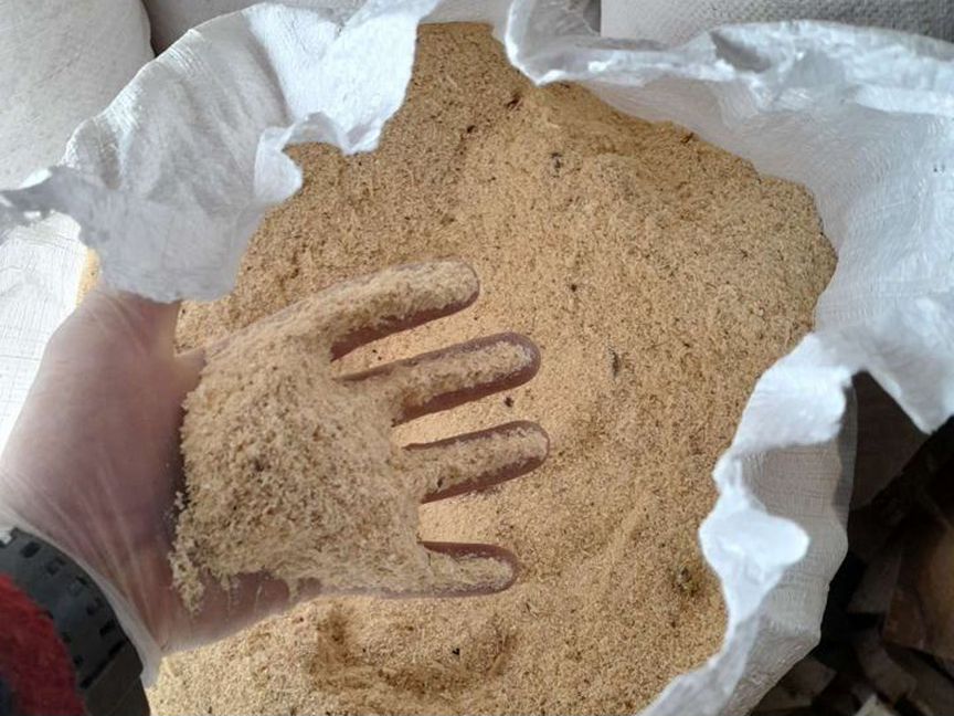 Опилки сухие,мелкие хвойных пород