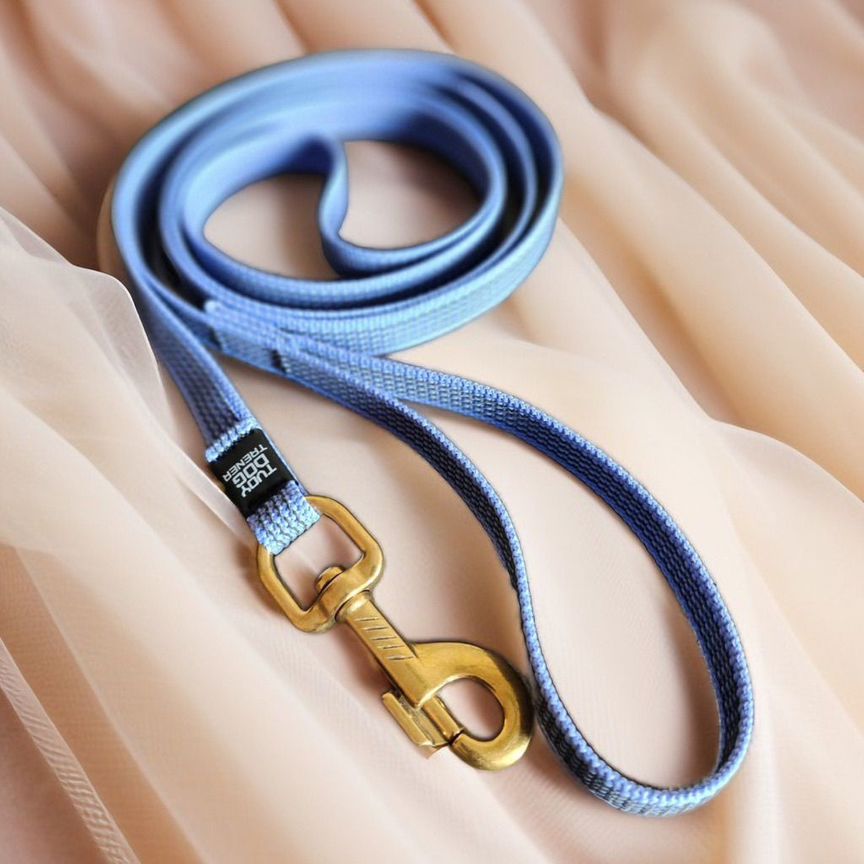 Поводок прочный с латунным карабином