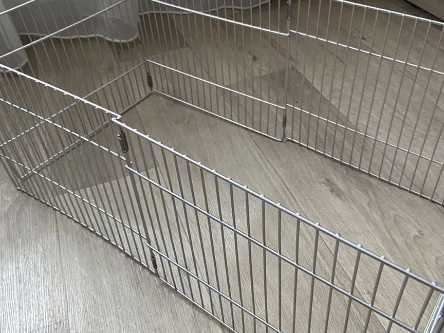 Вльер, клетка для щенков собак мелких пород