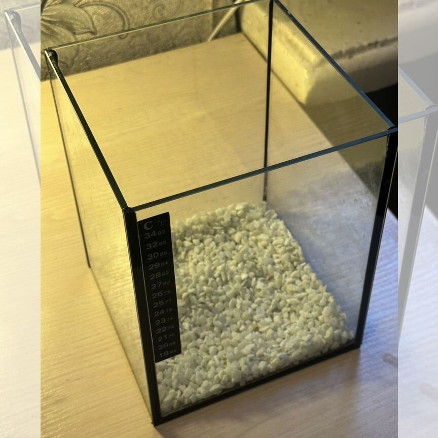 Аквариум 6 литров и корм для рыбки петушка