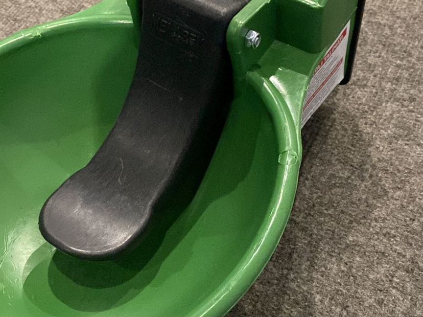 Поилка для воды