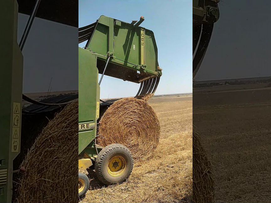 Катание рулонов прессование тюков сенокошение