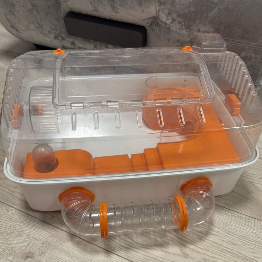 Клетка для хомяка пластиковая