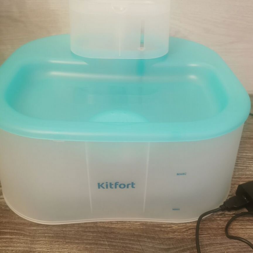 Фонтан поилка для кошек Kitfort