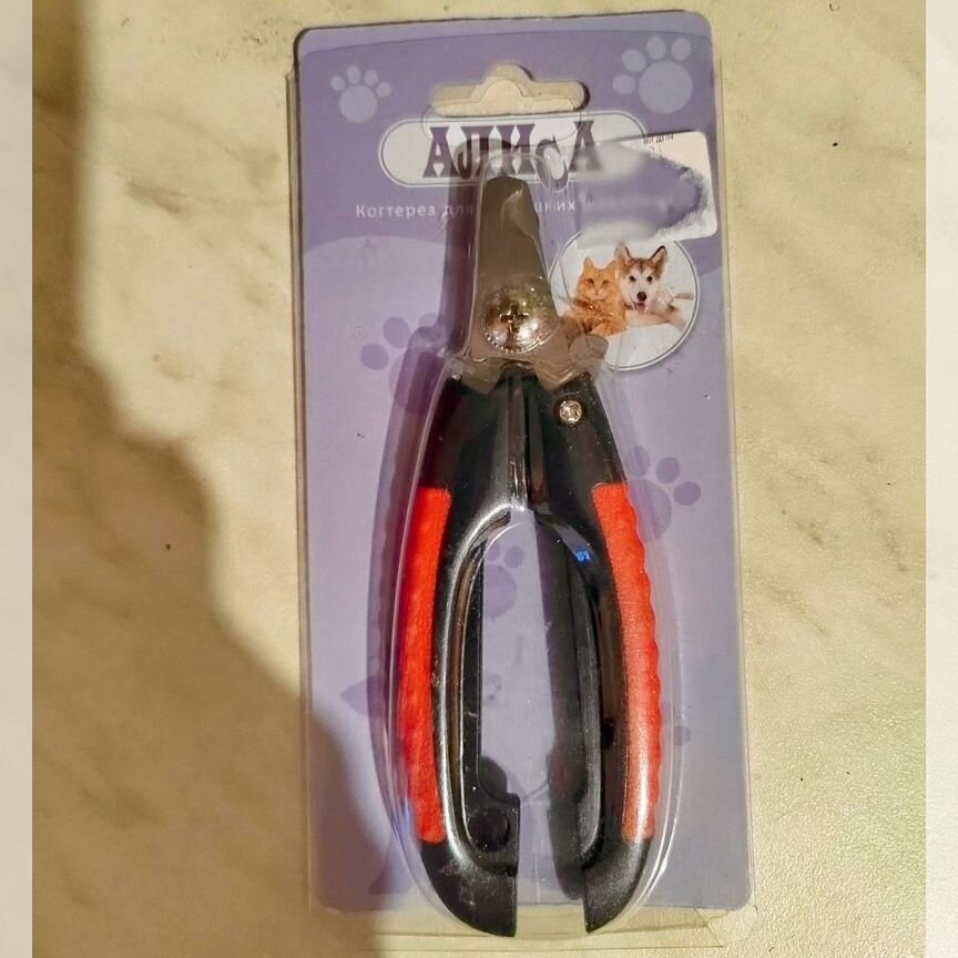 Когтерезка и чесалка