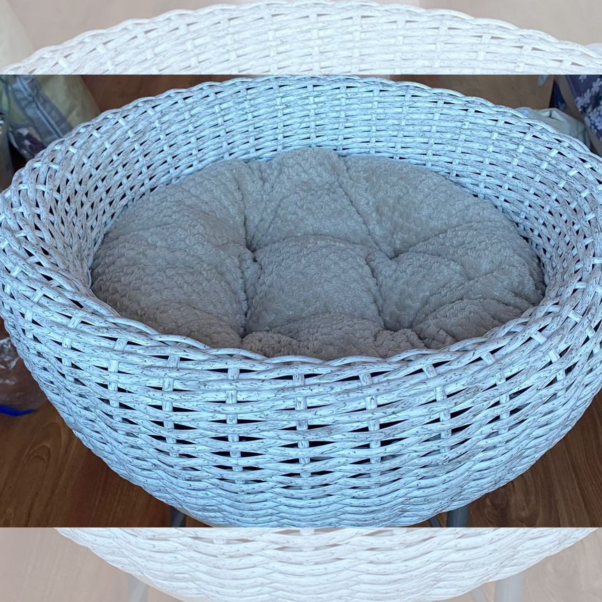 Лежанка для кошек и собак