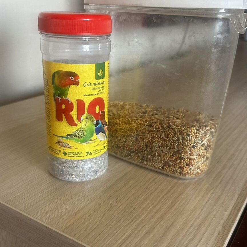 Минеральная смесь и корм для попугаев