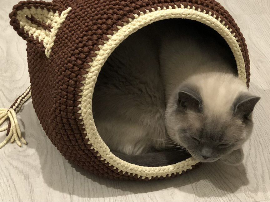 Домик для кошки или маленькой собачки