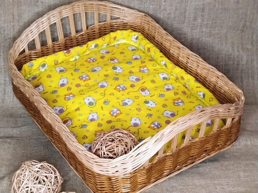 Лежанка для кошек и мелких собак