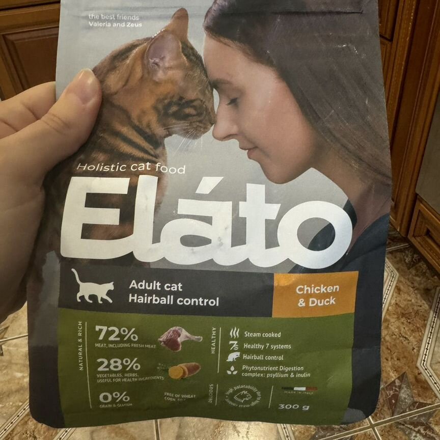 Корм для кошек Elato adult cat hairball control