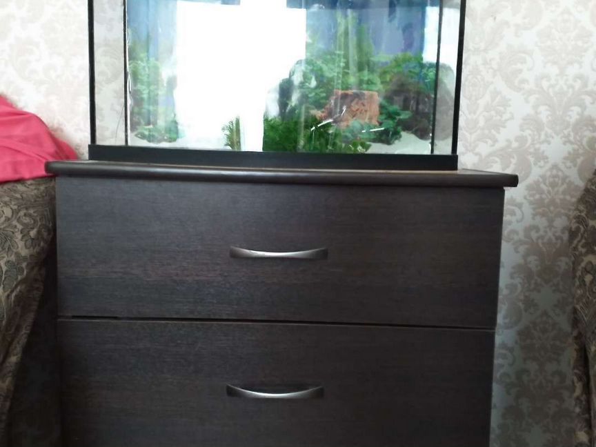 Аквариум вместе с тумбой продам