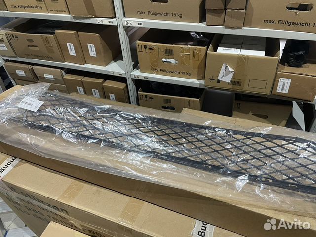 BMW Е70 Решетка нижняя средняя 51117222856 купить в Москве BMW ...