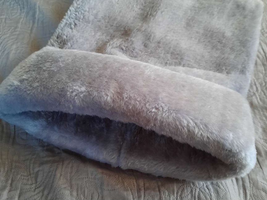 Кокон для сна кошке или маленькой собаке