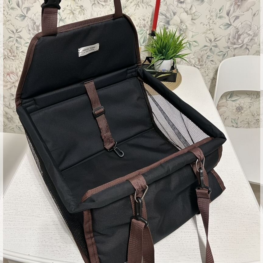 Автокресло для мелких пород собак