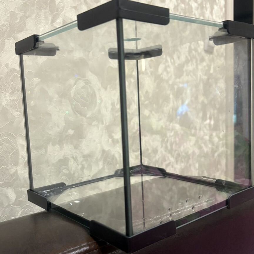 Аквариум для рыбок